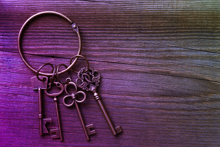 Skeleton Key Wallpaper